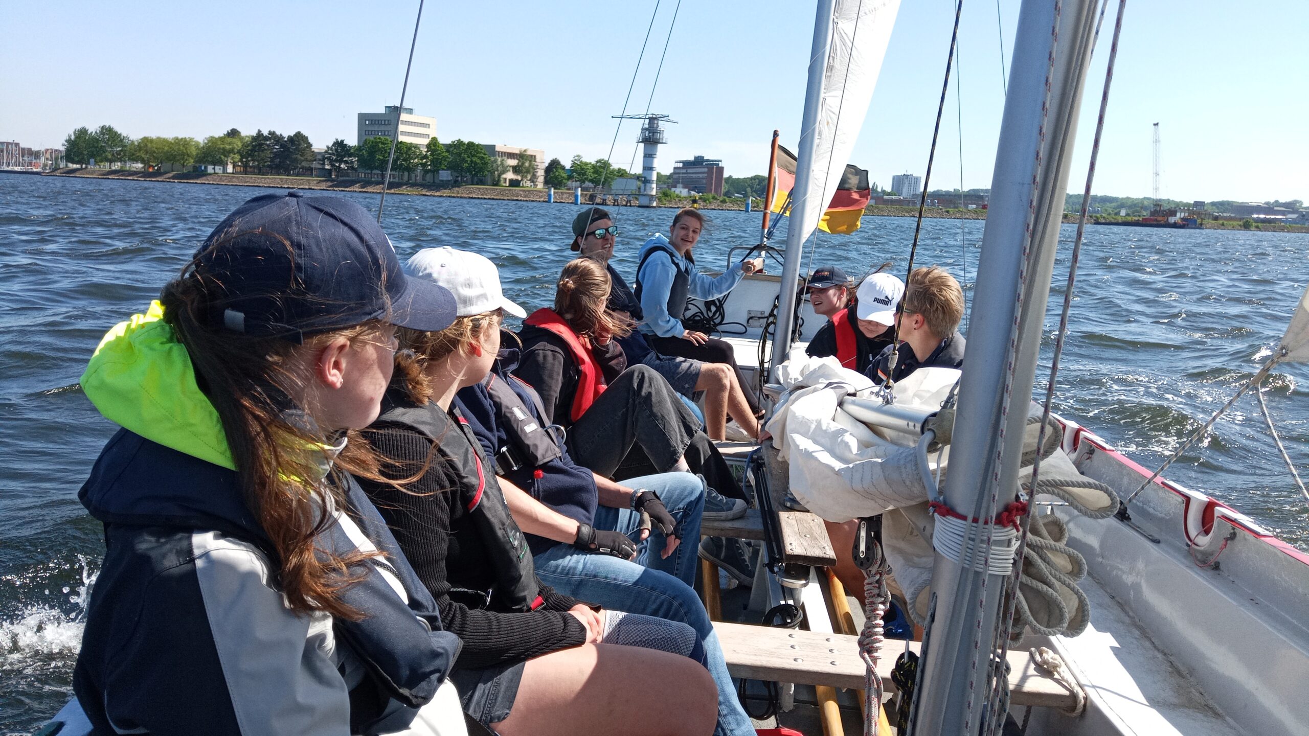 Feuertaufe bestanden – Marine-Jugend Kiel